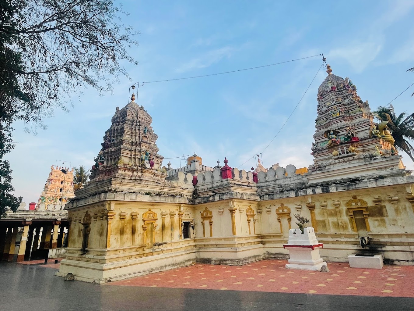 Ancient Hoysala Shri Lakshminarasimha Swamy Temple Hassan | Famous ...
