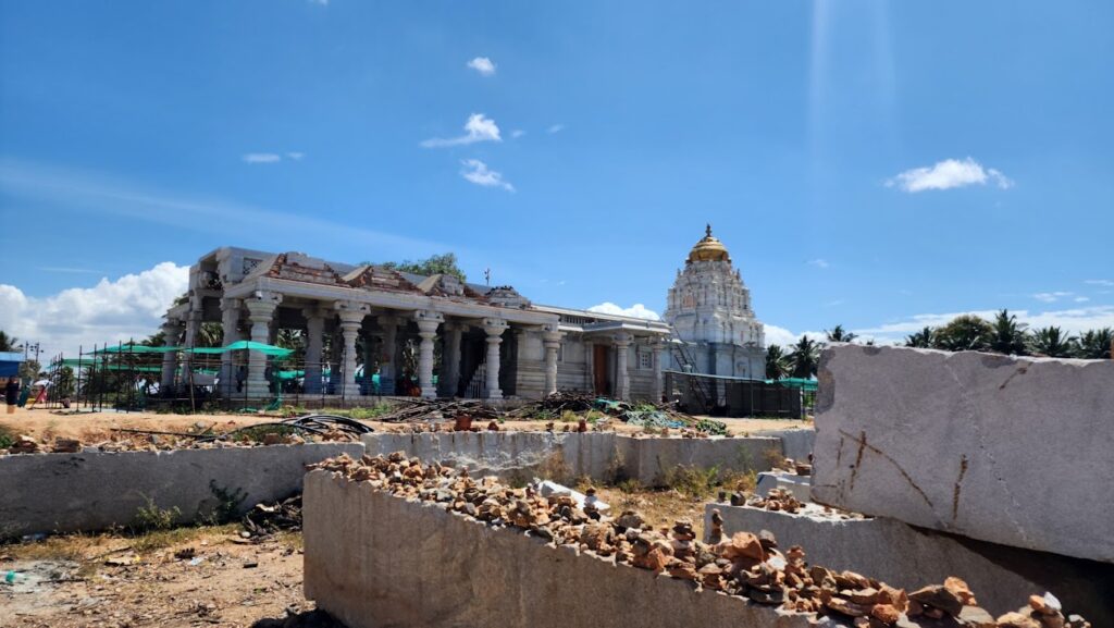 Sri BhooVarahanatha Swamy Temple Kallahalli | Famous Temples Info Guiders